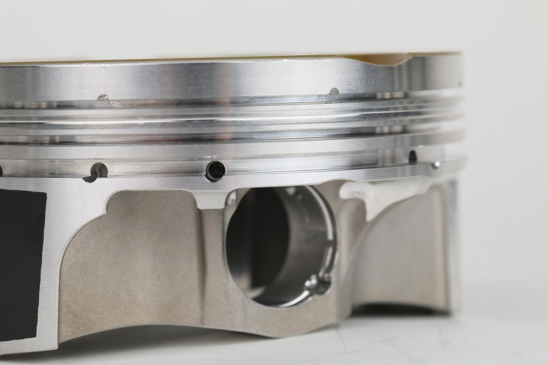 Introducing JE's Feature-Rich, Big-Power-Ready Ultra Series Pistons
